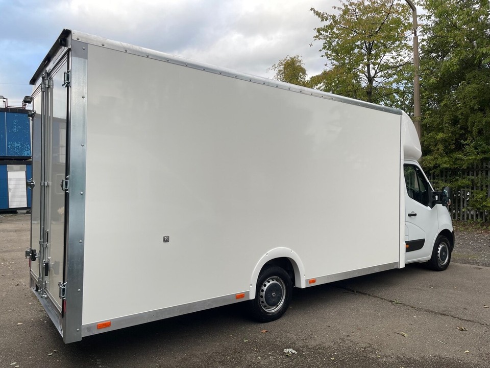 NEW 2025 5M BODY 2017 LEZ RENAULT MASTER XLWB LOW FLOOR LOADER LUTON ...