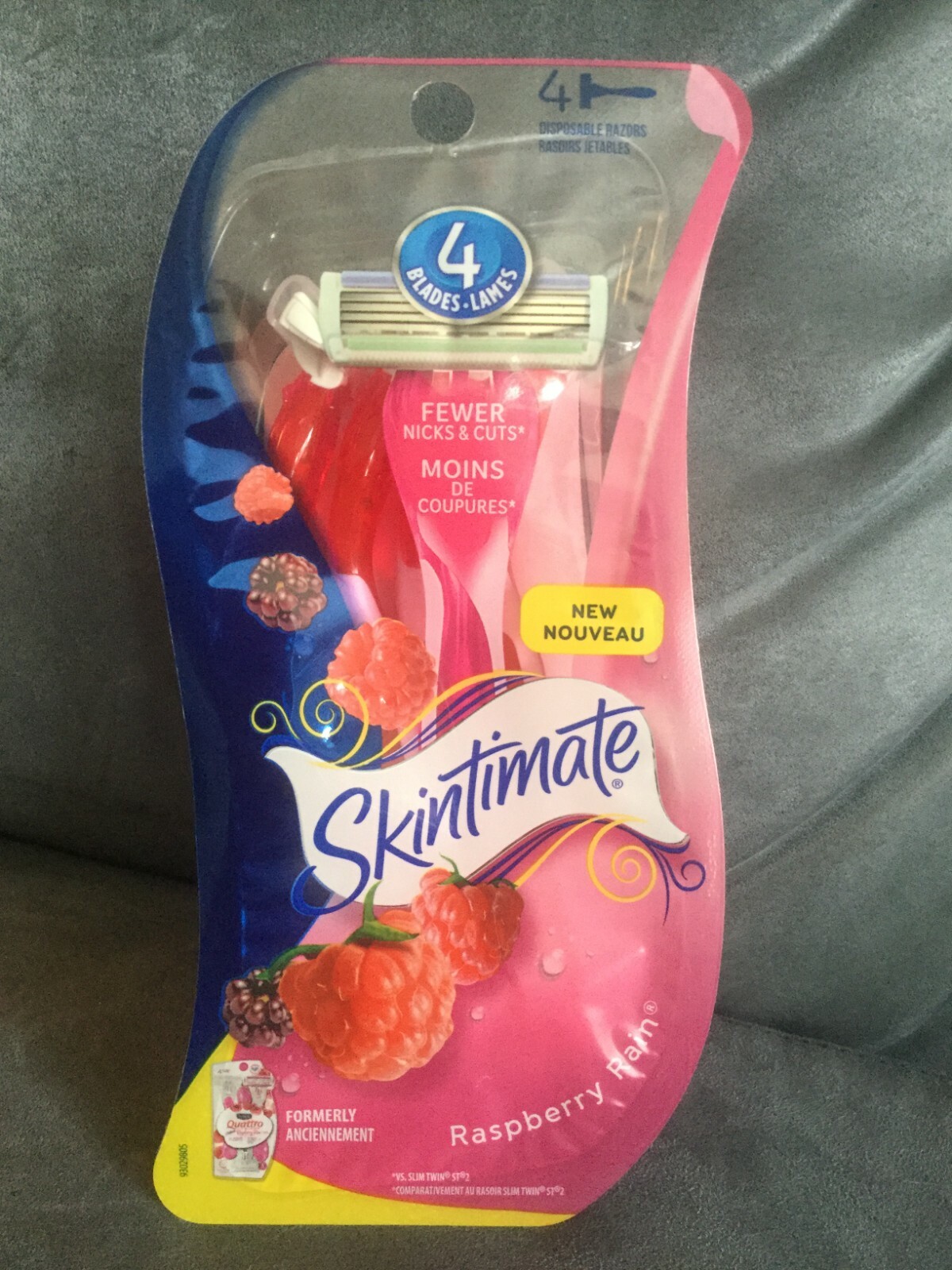 SCHICK QUATTRO RASPBERRY RAIN WOMEN'S 4 PACK DISPOSABLE RAZORS - NEW | eBay