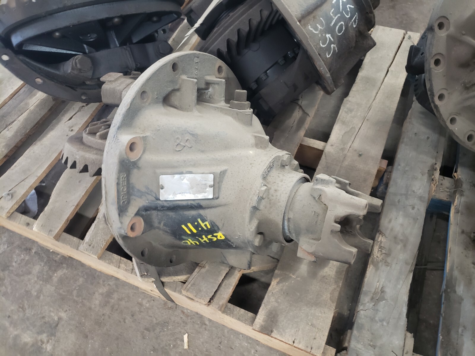 USED EATON REAR REAR / RSH40 / 4.11 RATIO / DIFFERENTIAL / PUMPKIN | eBay
