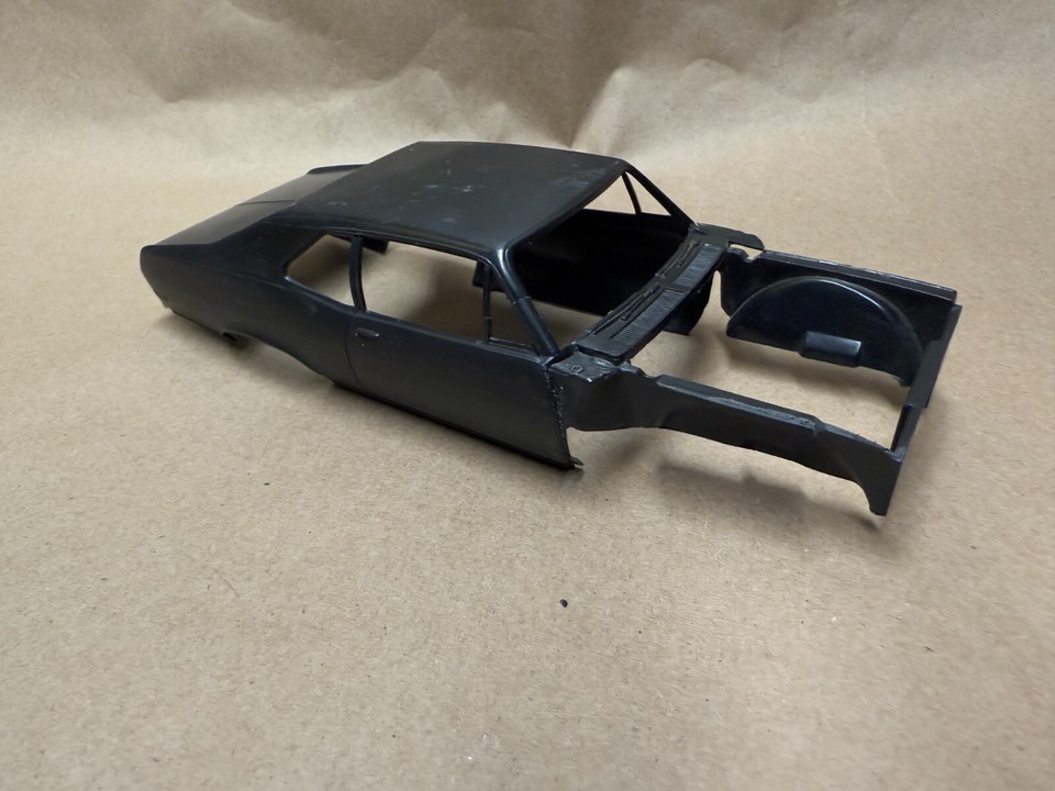 1/25 Scale Model Car Bodies 1969 & 1985 Camaro 1970 Nova Parts Lot LOOK ...