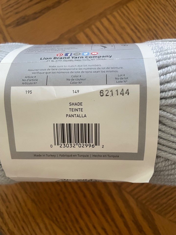Lion Brand Discontinued COLOR MADE EASY Bulky Wt Acrylic yarn clr SHADE ...