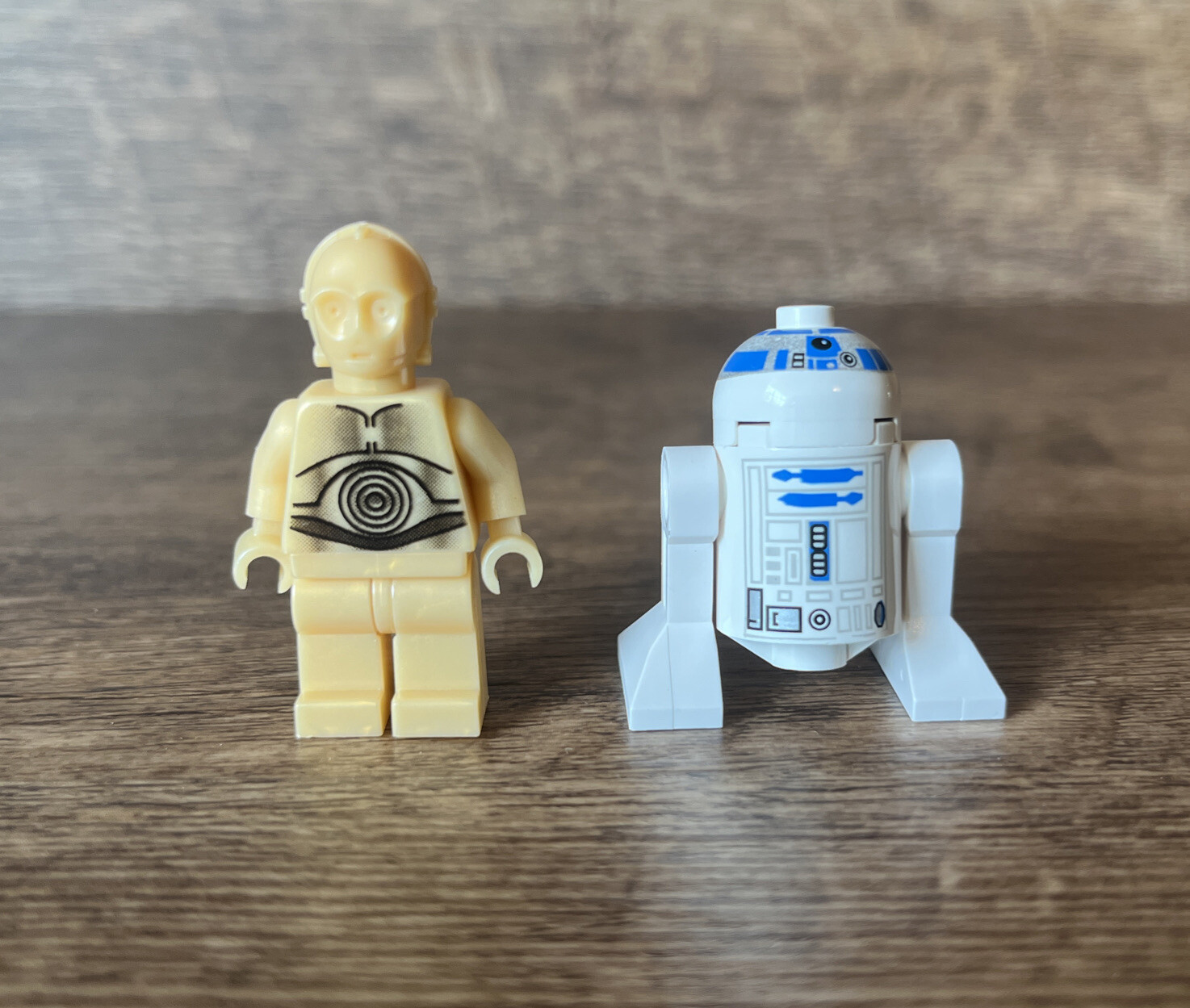 VTG LEGO Star Wars 7106 Droid Escape Complete R2-D2 C-3PO Minifigures ...