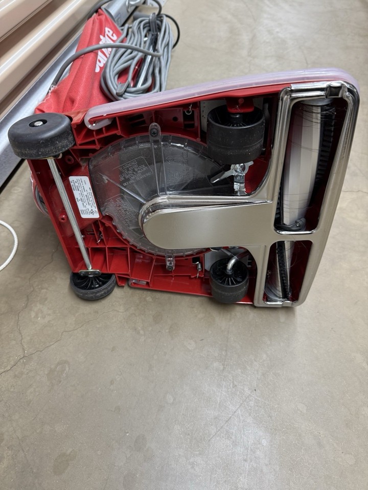 Sanitaire by Electrolux Commercial Upright Vacuum Cleaner SC888 | eBay