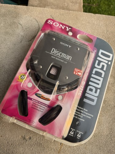 NEW Sony Discman D-T17C Portable CD Player Mega Bass Sealed Vintage 90s ...