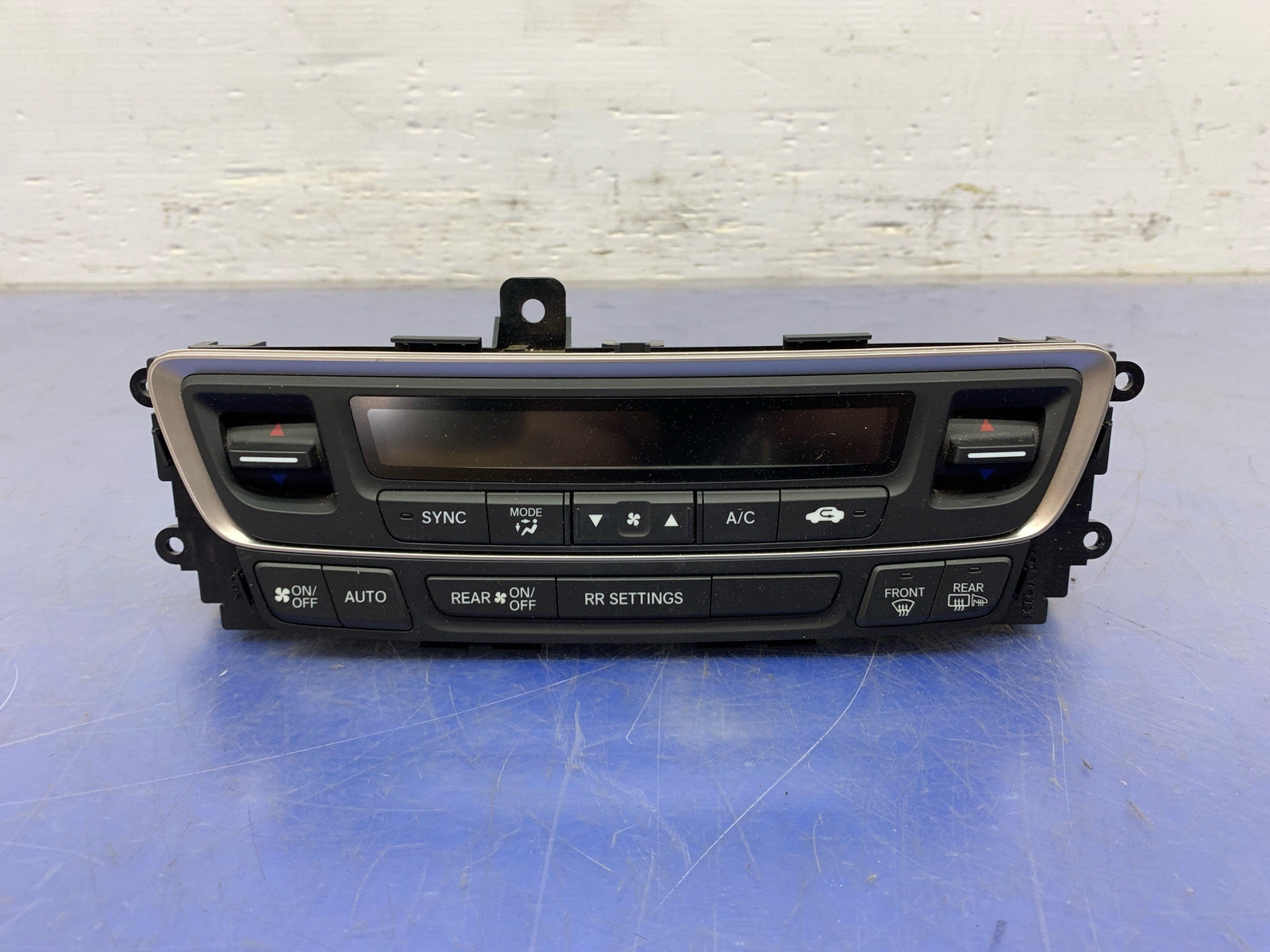 2017-2019 HONDA RIDGELINE OEM DASH AUTO CLIMATE CONTROL PANEL W/ HEATED ...