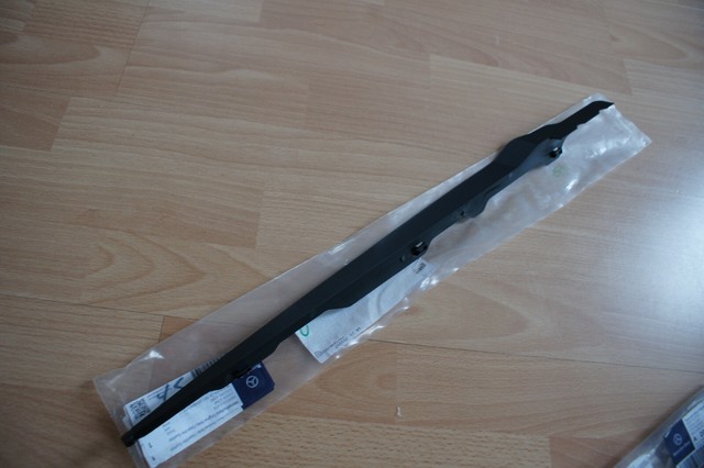 Mercedes-Benz C W205 Abdeckleiste Schiebedach rechts A2057820200 NEU ...