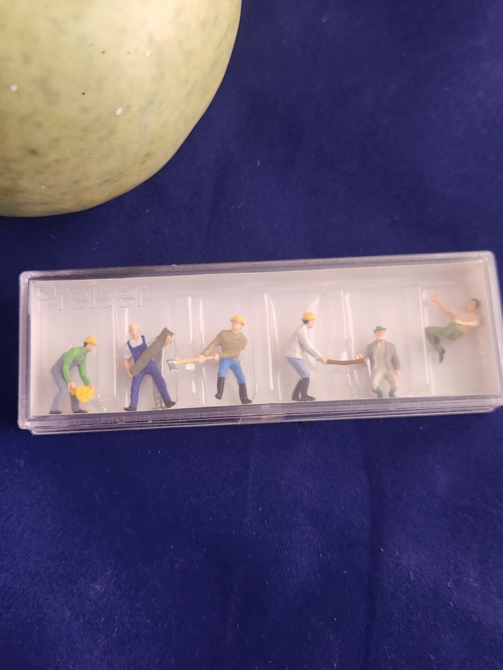 Preiser 10042 HO Scale People Working -- Lumberjacks pkg(6) | eBay