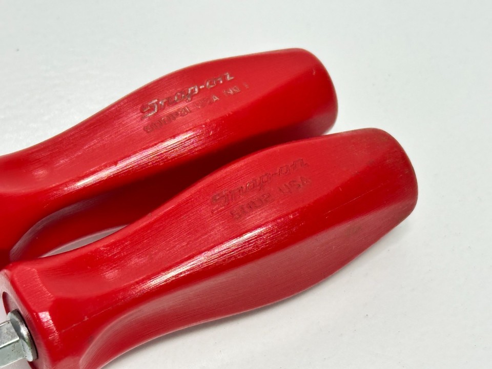 Snap-On Tools USA 2pc Red Hard Handle Phillips Flat Screwdriver Set ...