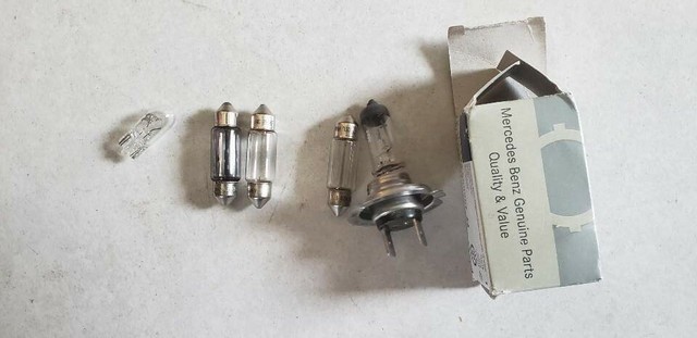 OEM Genuine MERCEDES BENZ Headlight Bulb Halogen H7 400809000007 for ...