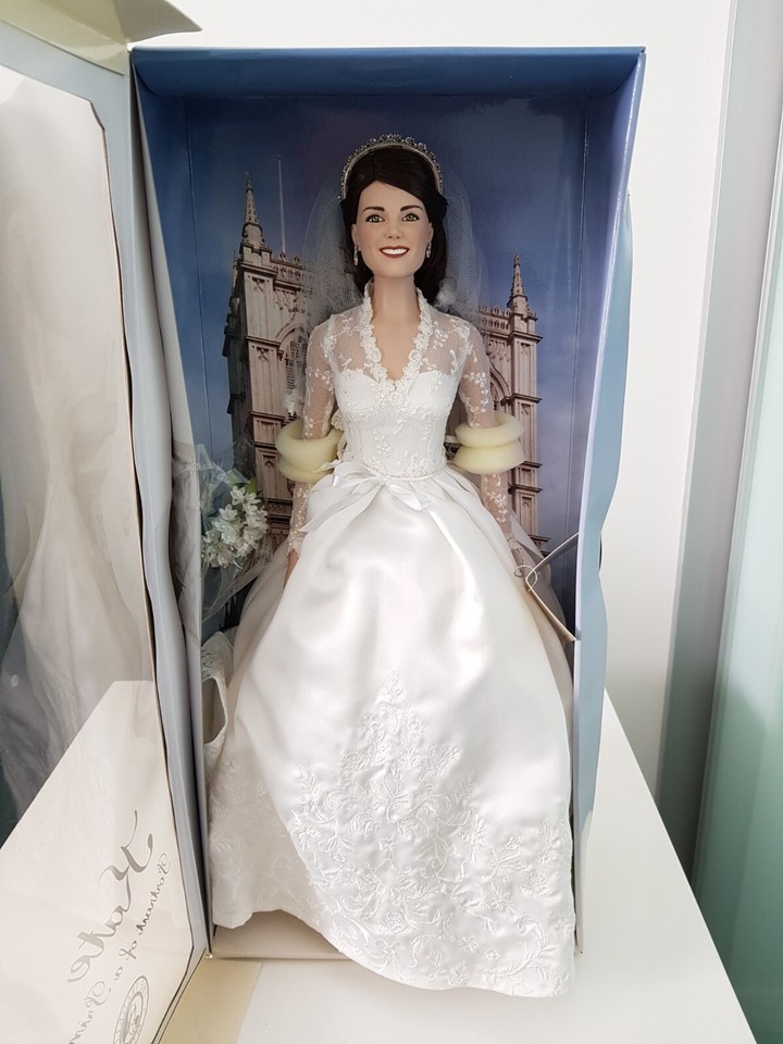 Franklin Mint Kate Middleton Portrait of a Princess Bride Doll | eBay ...