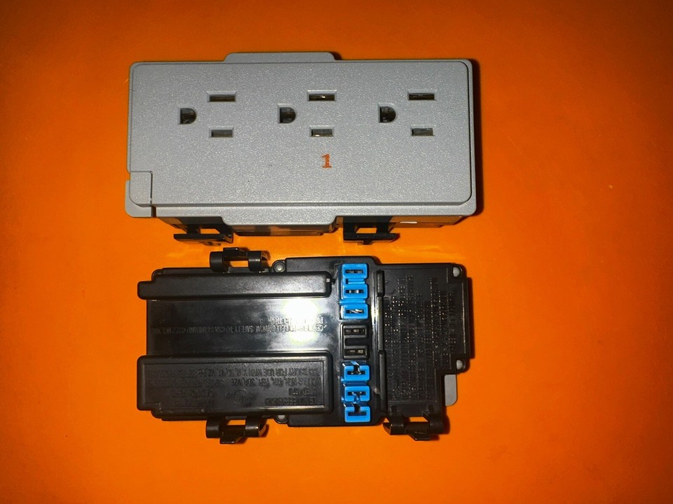Haworth Tri-plex Receptacles Circuits 1, 2, 3 Plz Specify - (Premise ...