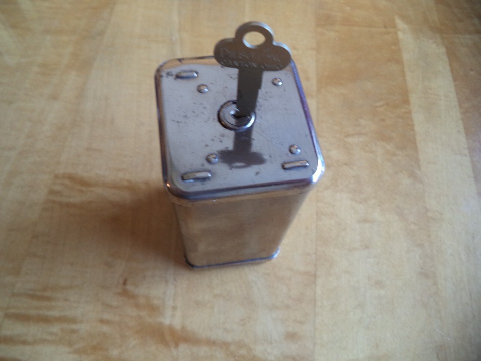 Antique Bankers Service Corp. Musical Instruments Mdse. $5 Gold Coin ...