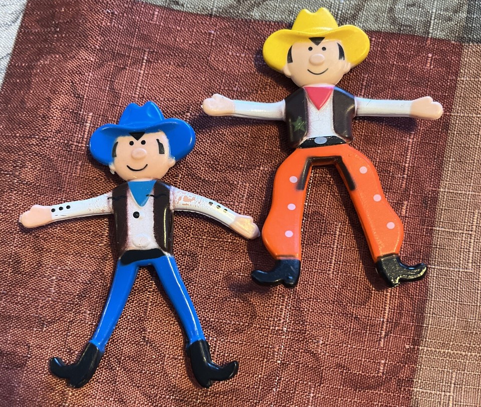 Vintage Indian Bendy Bendable Figure Chief Flexible Green Red Hatchet 2 ...