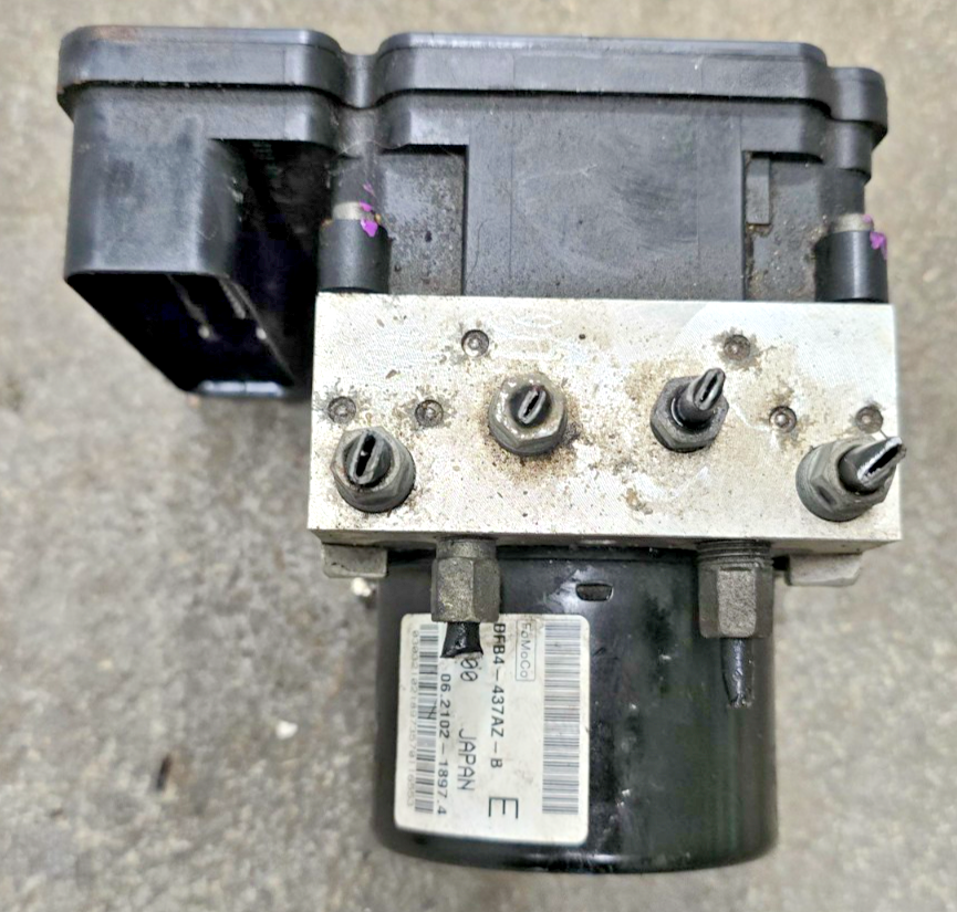 2010 2011 10 11 Mazda 3 ABS Anti Lock Brake Pump Unit Module BFB4-437AZ ...