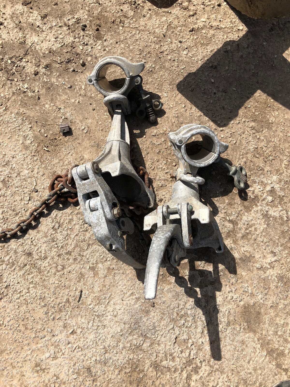 Chance M4740-6 Single Lever Lift Lineman Wire Tong Saddle Support Pole ...