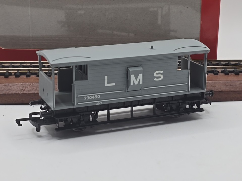 Hornby R6079A OO Gauge LMS Brake Van 730450 Boxed Model Railway Rolling ...