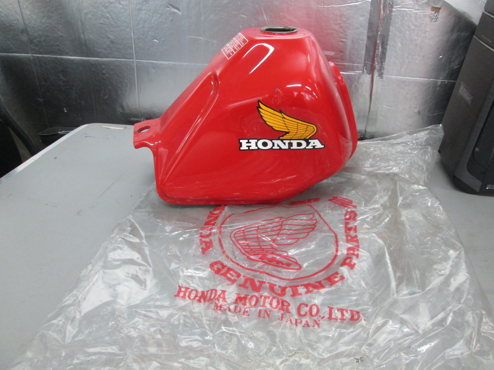 Honda OEM Petrol Gas Fuel Tank 1984 XL250 XL250R XL250RE 17511-KL4 ...
