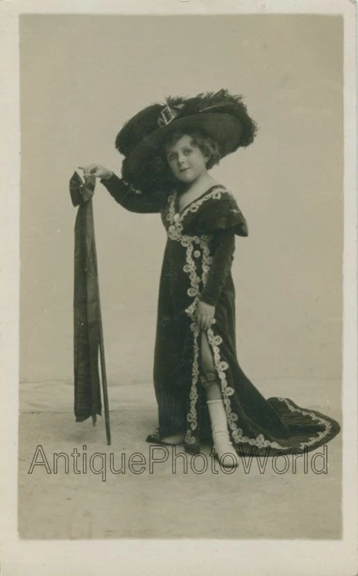 Midget Circus Performers