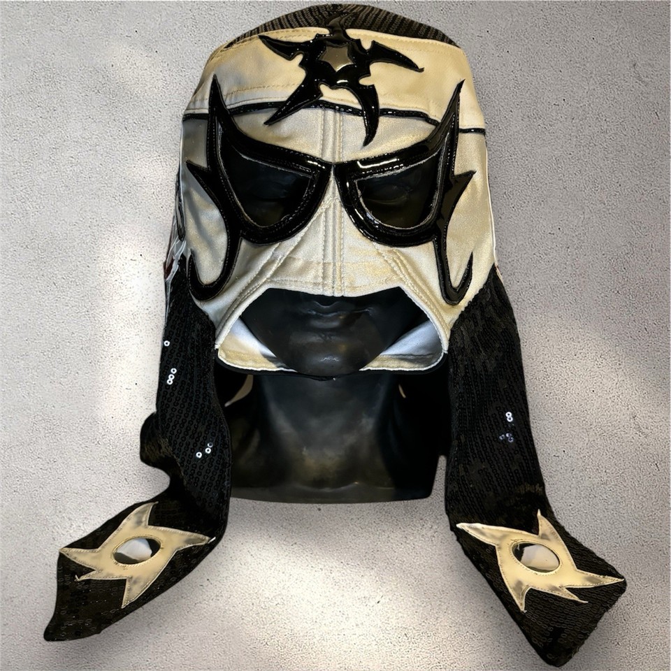 Penta Zero Miedo Of WWE Worn Lucha Libre Mask Former AEW Pentagon Jr ...