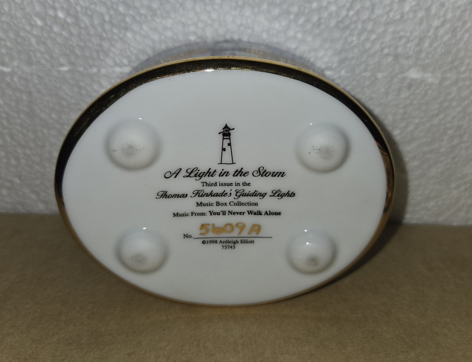 Thomas Kinkade Guiding Light Music Box- A Light in the Storm Vintage ...