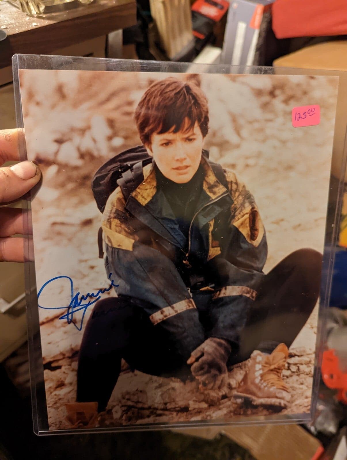 JANINE TURNER, AUTOGRAPHED 8 X 10 COLOR GLOSSY PHOTO FROM CLIFF HANGER ...