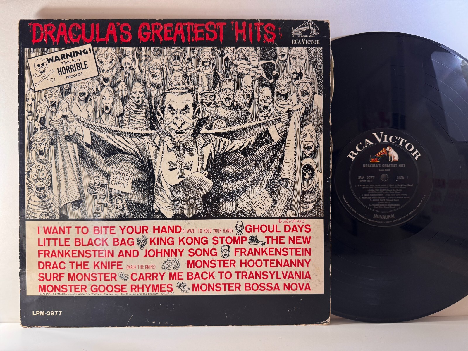 Halloween LP GENE MOSS Dracula's Greatest Hits RCA ALL 15 CARDS ...