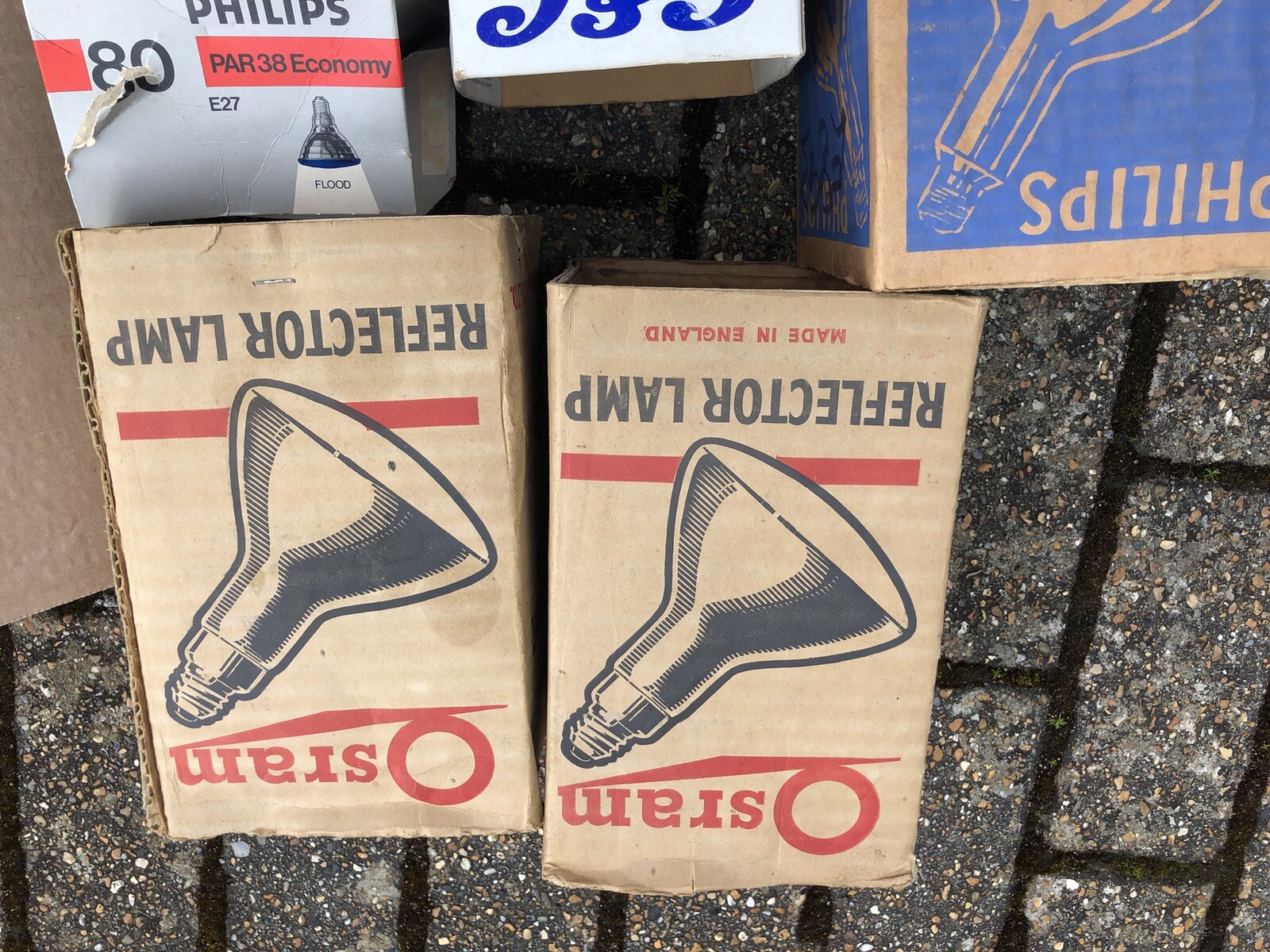 Vintage Photax photographic lamps stands and bulbs, job lot, functional ...