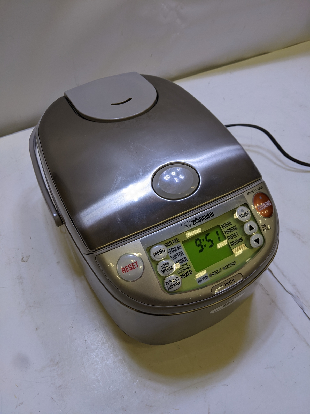 Zojirushi NS-TSC10 5-1/2-Cup (Uncooked) Micom Rice Cooker and Warmer, 1 ...