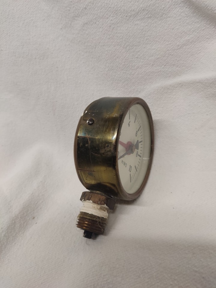 Antikes Manometer Messinggehäuse 10 bar mWS Anschlußgewinde Halb Zoll ...