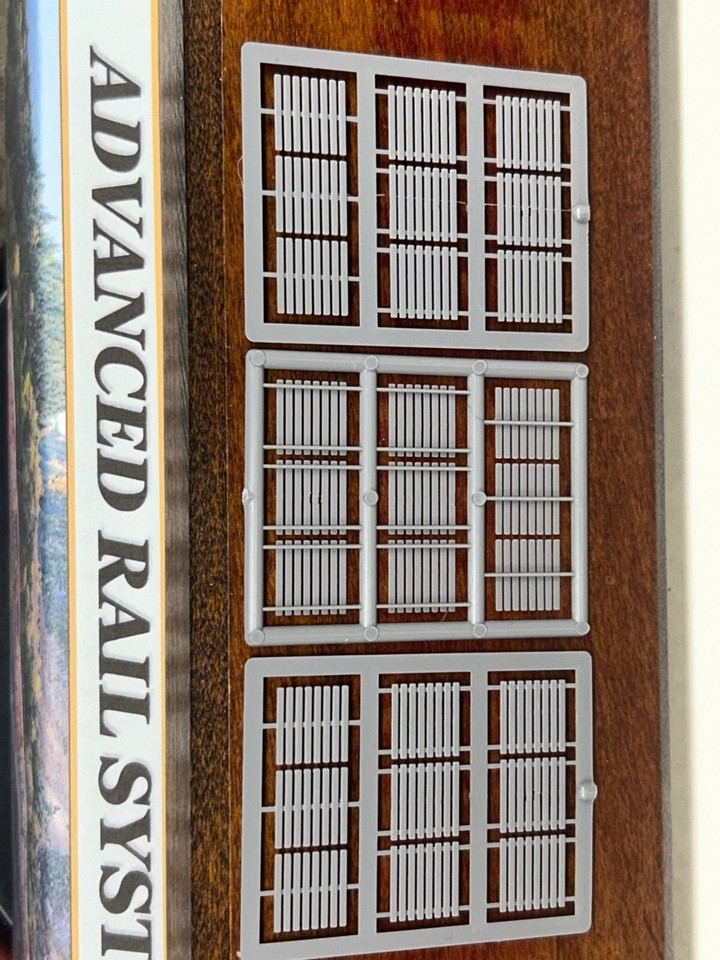 WOOD PALLETS or SKIDS for DETAILING or TO PUT A LOAD ON HO Scale ...