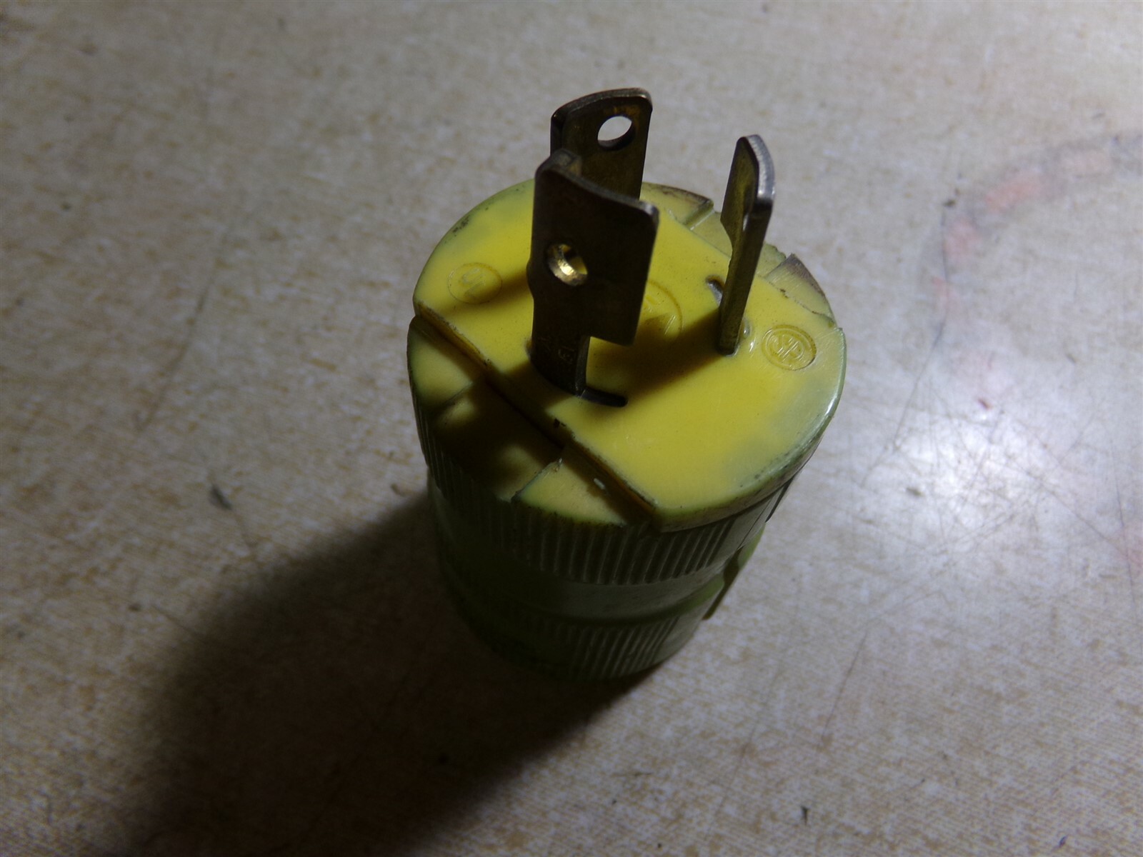 Hubbell 15A 120V 3-Prong Plug *FREE SHIPPING* | eBay