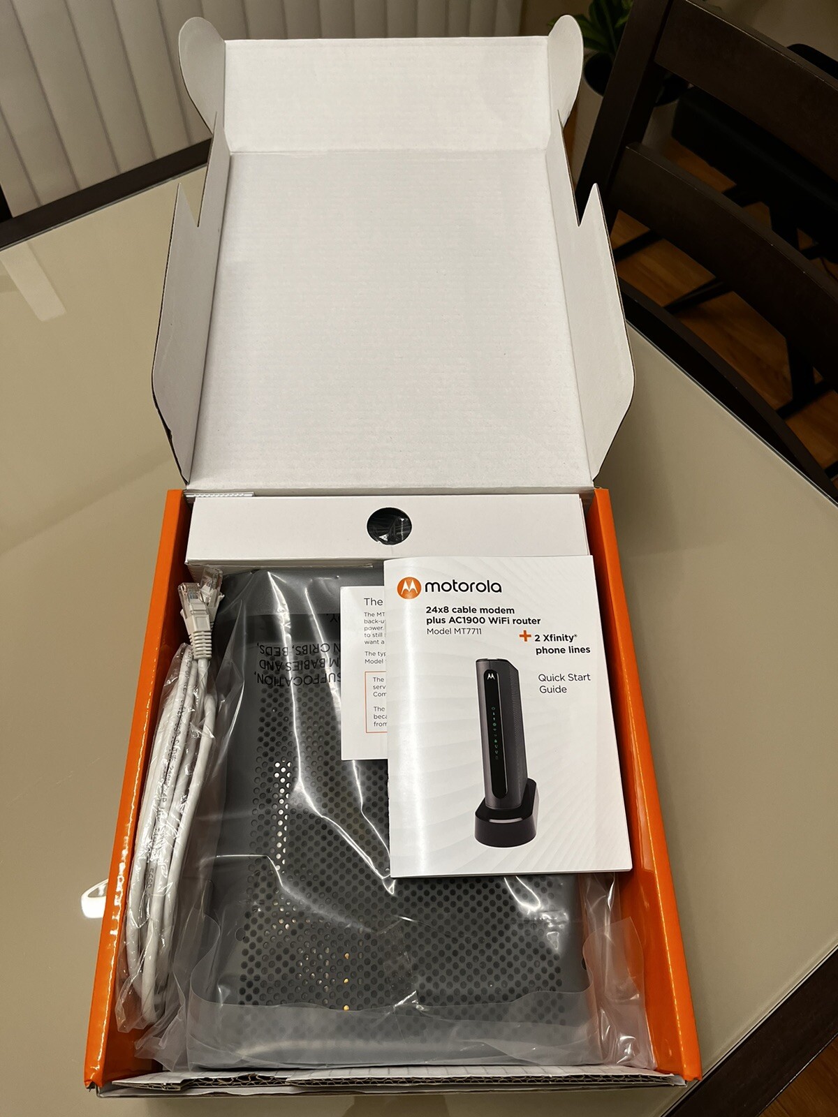 Motorola 24X8 cable modem plus AC1900 WiFi Router Model MT7711 | eBay