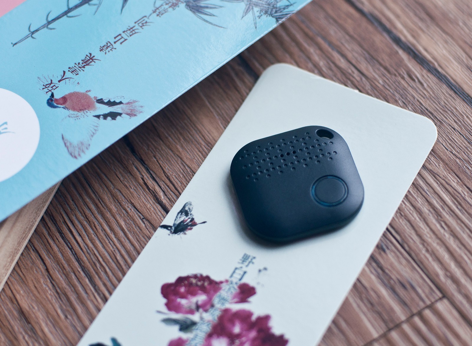 itrackeasy Bluetooth Key Tracker with motion Detection | eBay