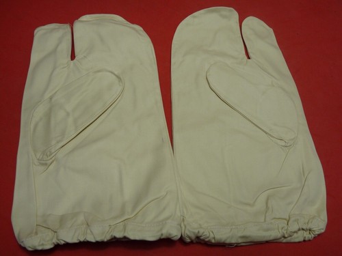 Original WW2 British Army Gunners Winter White Gloves - Dated 1941 | eBay