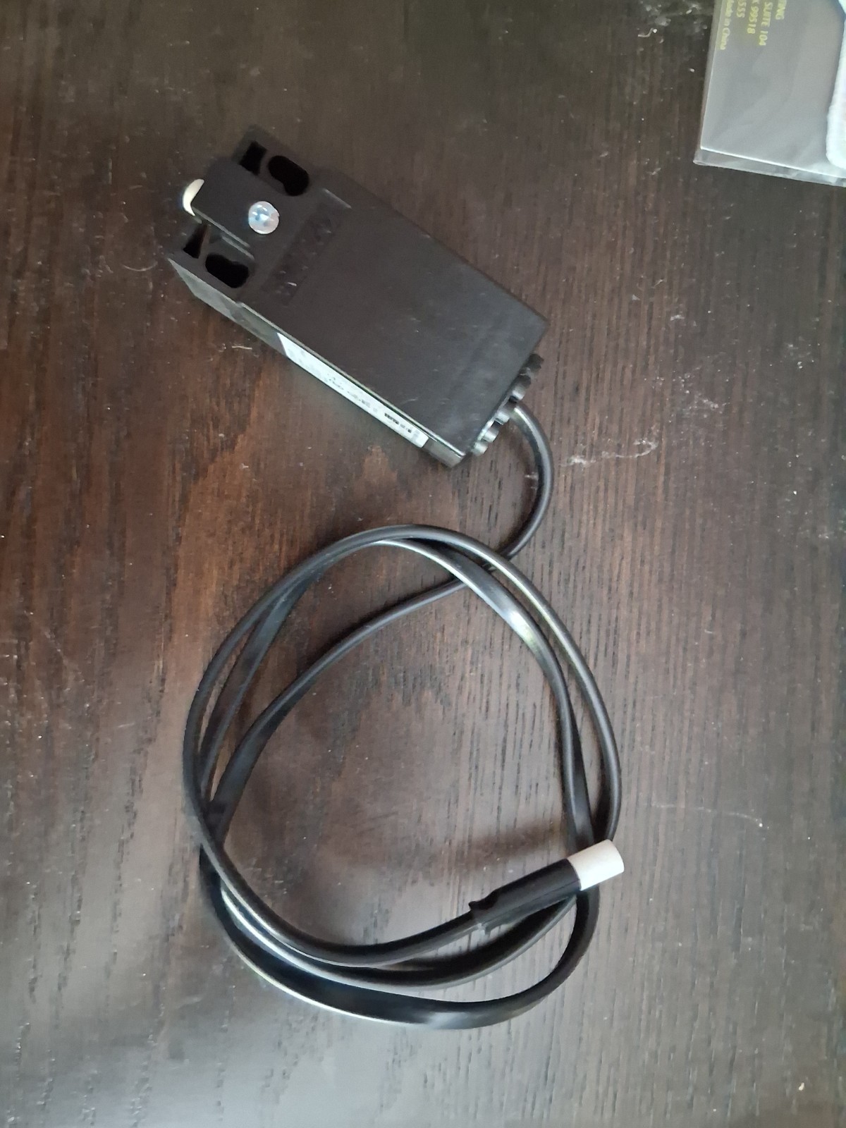 Brand New Rittal SZ 2500.470 Door Operated Switch (lot of 15) | eBay