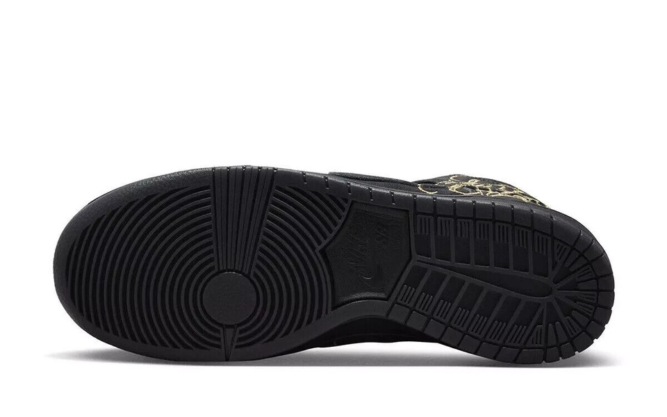 Faust × Nike SB Dunk High "Black and Metallic Gold" DH7755-001 Sneakers ...