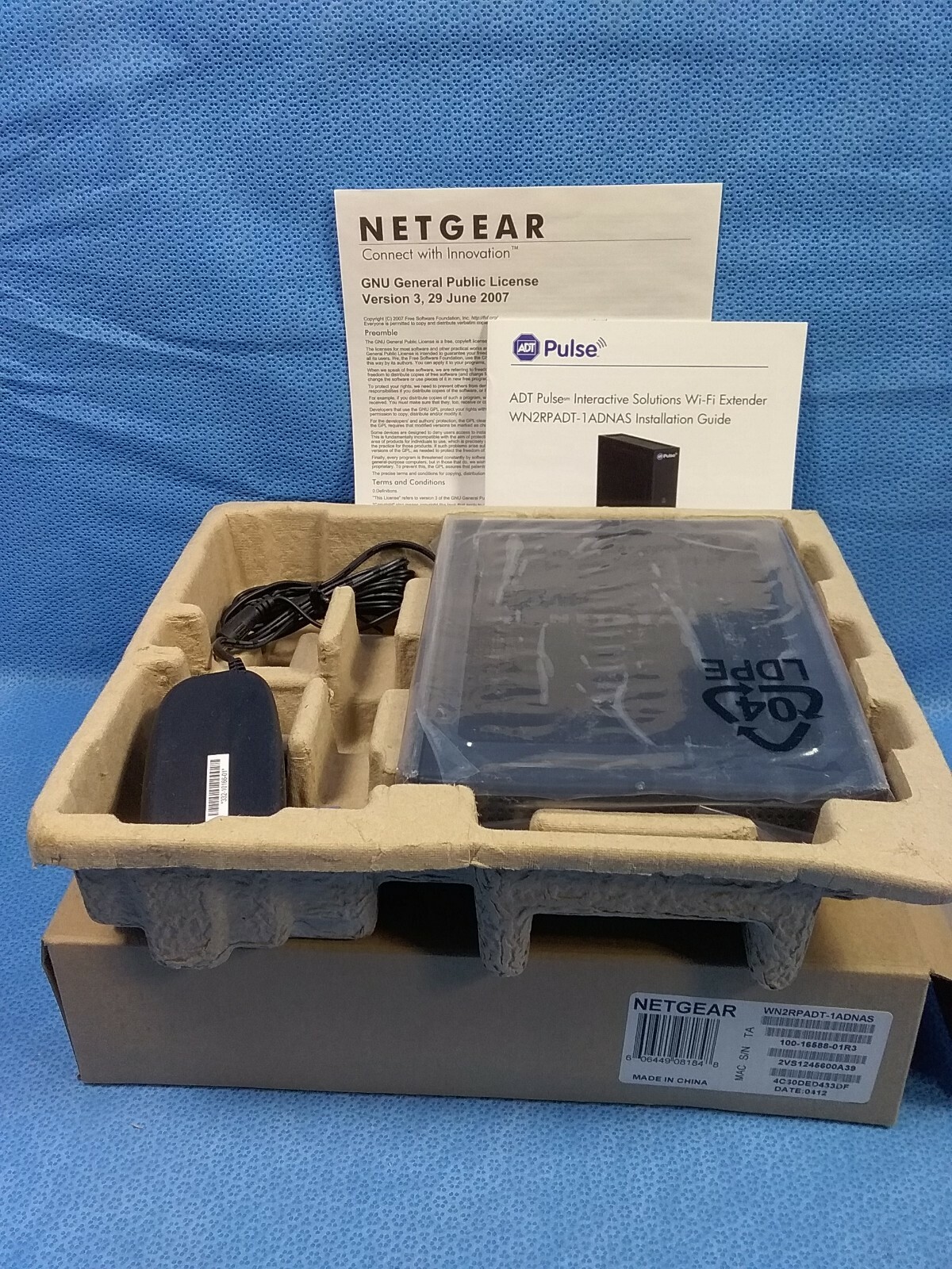 Netgear, ADT PLUS. WN2RPADT-1ADNAS,WiFi Extender s004-cc133-m2s1-mr.yy ...