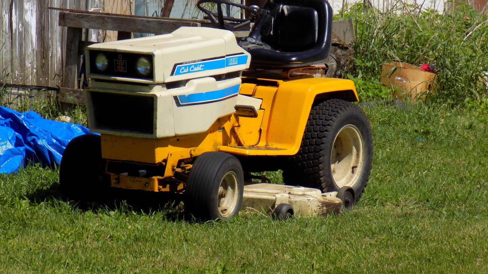 Vintage Cub Cadet 1650 Garden Lawn Tractor Antique from international ...