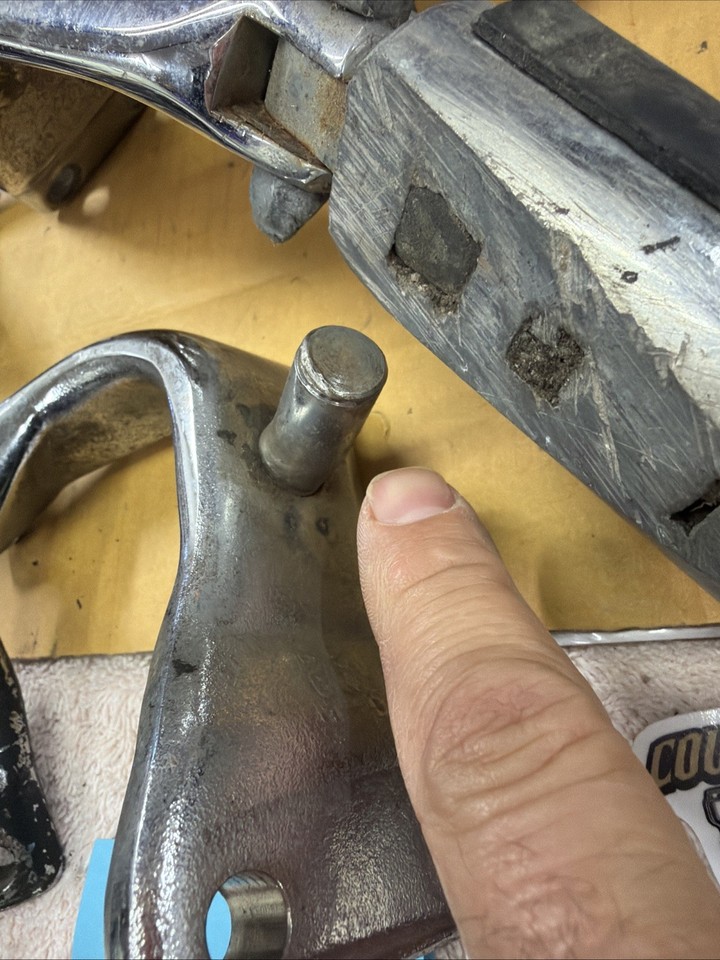 BLEM DAMAGED dyna Mid Controls Right Side Brake Pedal Peg Foot ...