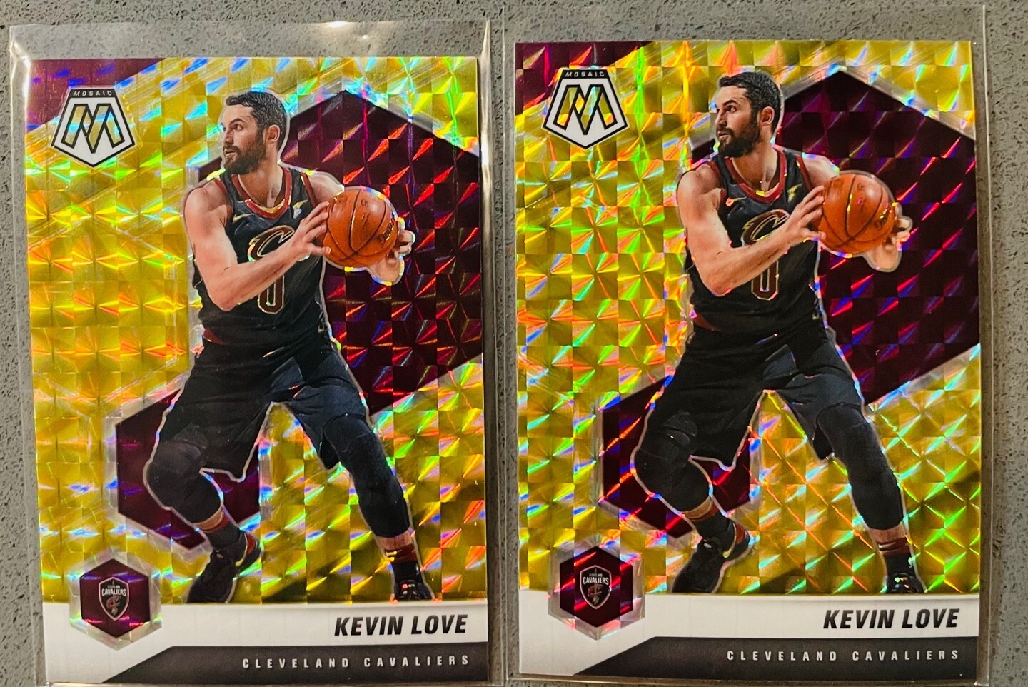2 Lot 2020-21 Panini Mosaic Basketball NBA #101 Kevin Love Yellow Prizm ...