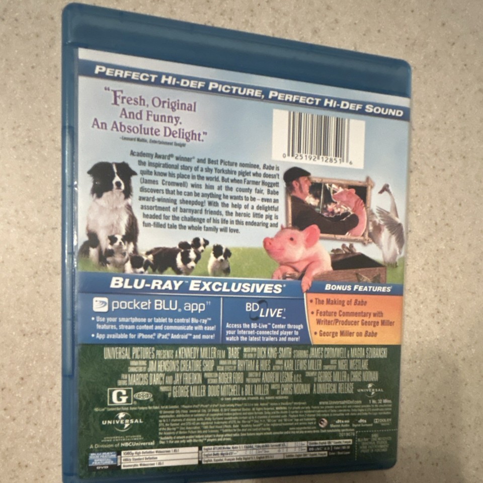 Universal Pictures Babe Blu-ray/DVD Combo Pack Includes Digital Copy ...