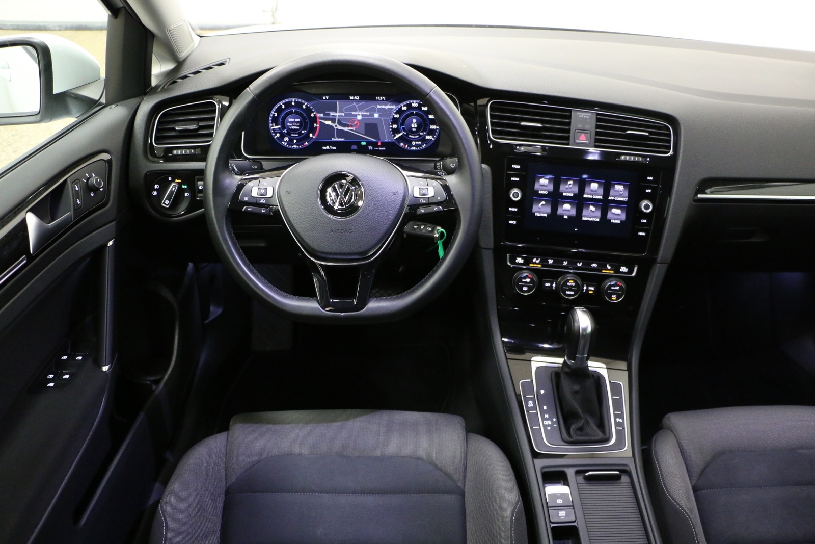 VW Golf VII TSi 150 Highline DSG 2017 - Køb hos Allan Hansen