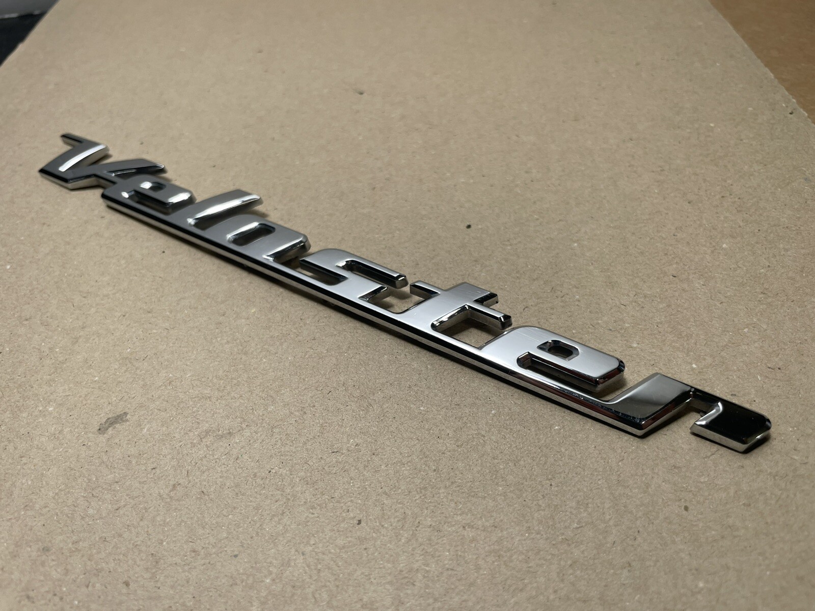 FREE SHIPPING OEM 12 13 14 15 16 HYUNDAI VELOSTER REAR EMBLEM BADGE | eBay