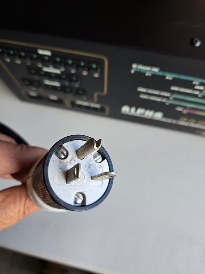 Alpha 9500 HF Ham Radio HF Linear Amplifier Excellent Condition - Local ...