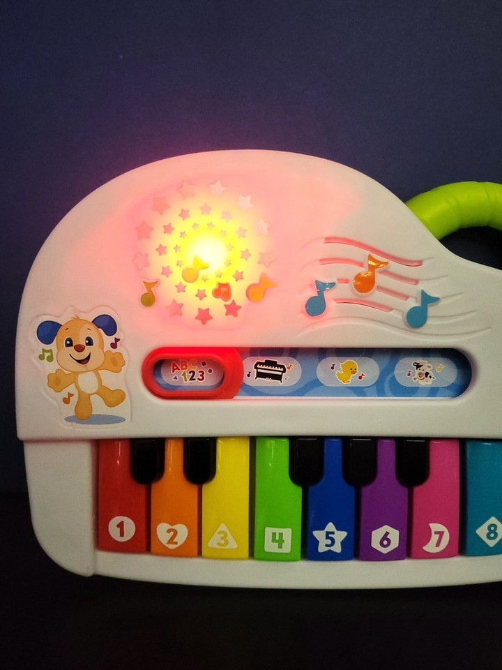 Fisher Price Laugh And Learn Silly Sounds Light Up Piano Keyboard Toy ...