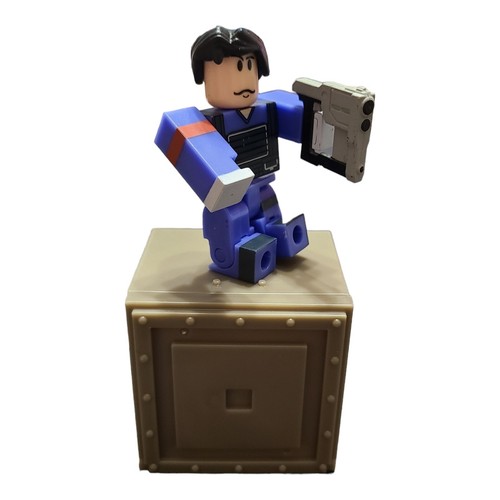 Roblox Series 10 Innovation Inc Security Guard Toy Figure | eBay