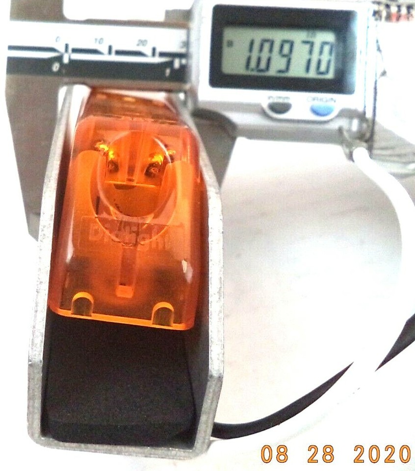 Dialight 12V LED Amber Marker Light Assy, pn 15001AB811 | eBay