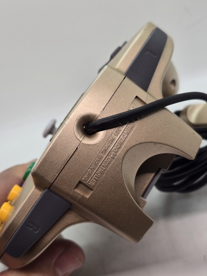 Nintendo 64 Gold NINTENDO POWER 100 Controller N64 Authentic Original ...