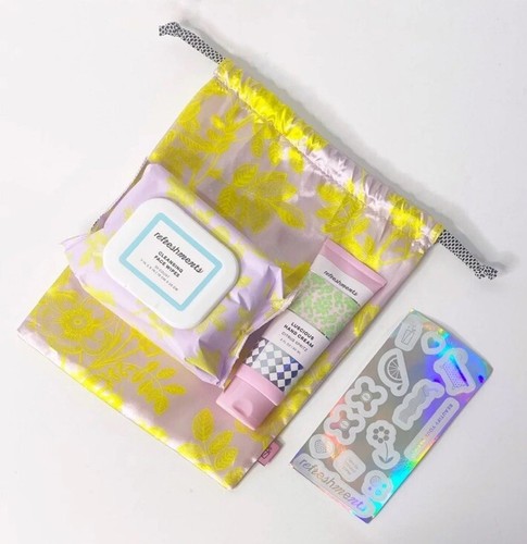 Refreshments Bundle Cleansing Face Wipes 30 Count - Hand Cream & Bag ...