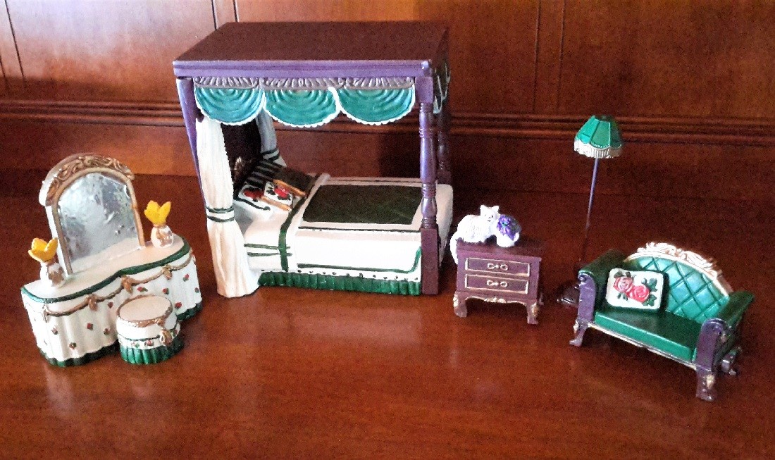 Miniature Victorian Bedroom Dollhouse Tabletop Decor 5 Pc Set | eBay